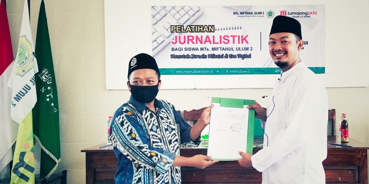 Kembangkan Pendidikan Jurnalistik, MTs. MU 2 BAKID Teken MoU dengan Lumajangsatu | MTs. Miftahul ...